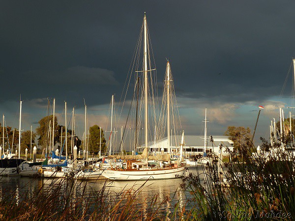 The Lilliputian Marina - Sailing Mahdee